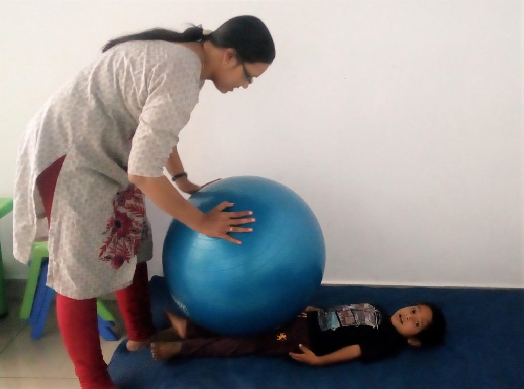 The Therapy Ball – How Do OT’s Use It For Sensory Integration? - Playstreet